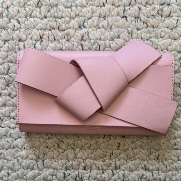 Ted Baker London | Bags | Ted Baker London Blush Pink Bow Clutch Wallet ...